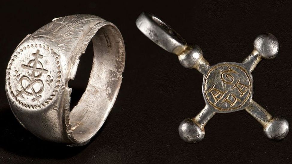From gold to fossils: Wales' history in unusual treasures - BBC News