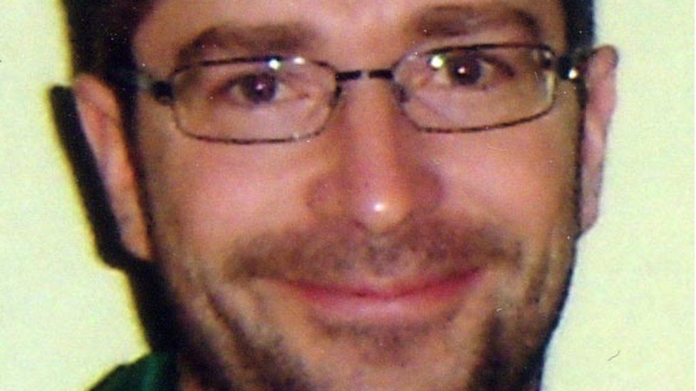 Drowning tragedy defibrillator vandalised in Stonehaven - BBC News