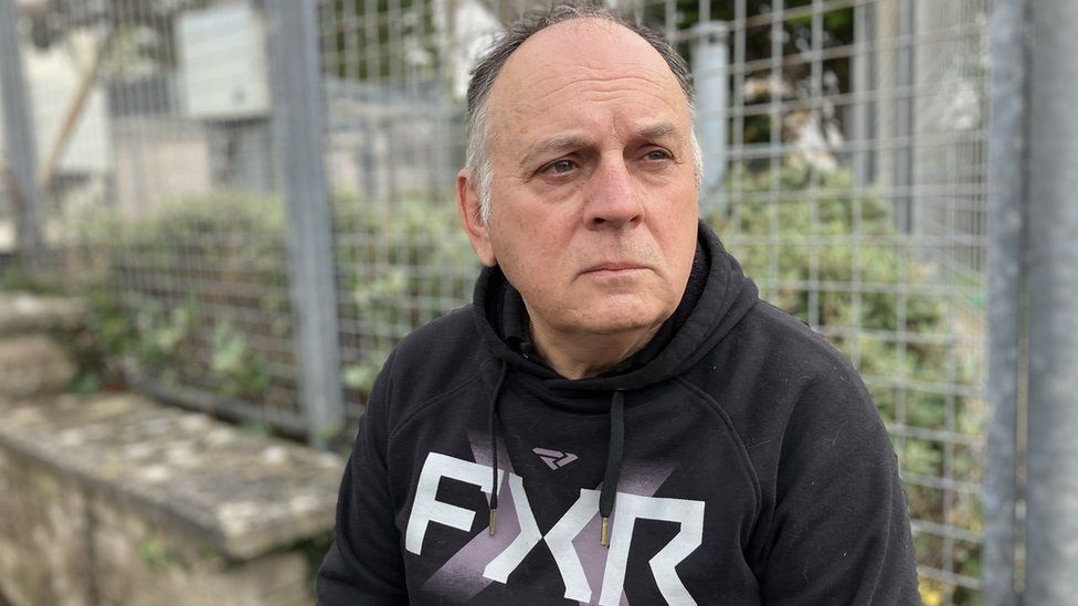 Motocross champions from Devon 'devastated' after bike thefts - BBC News