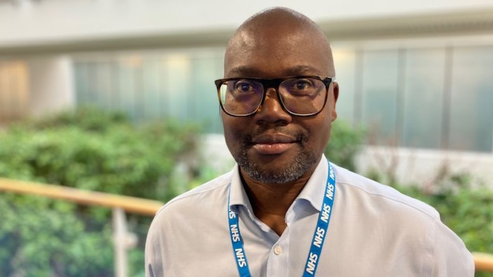 End doctors' pay dispute, says Bristol's hospital boss - BBC News