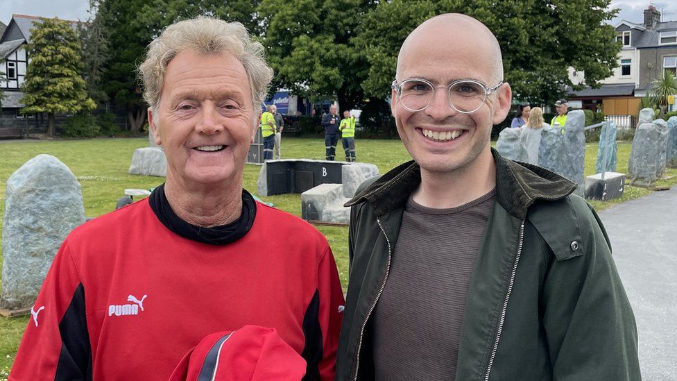 Cynnal seremoni gyhoeddi Eisteddfod Llŷn ac Eifionydd - BBC Cymru Fyw