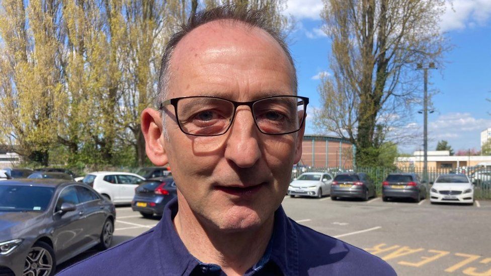 Llwyddiannau CPD Wrecsam yn hwb i dwristiaeth y ddinas - BBC Cymru Fyw