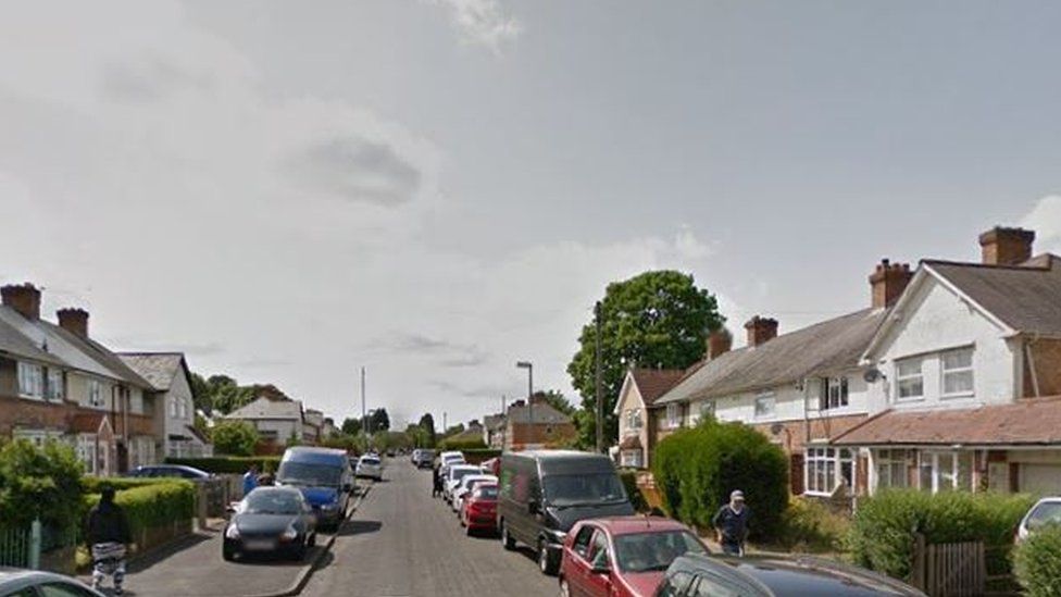 Man in 90s dies in house fire in Acocks Green, Birmingham - BBC News