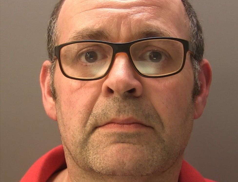 Child rapist Andrew Gordon Chapman jailed - BBC News