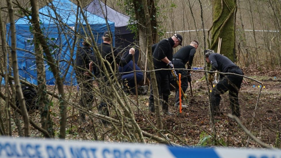 Search in Battle for body of man murdered in 2001 continues - BBC News