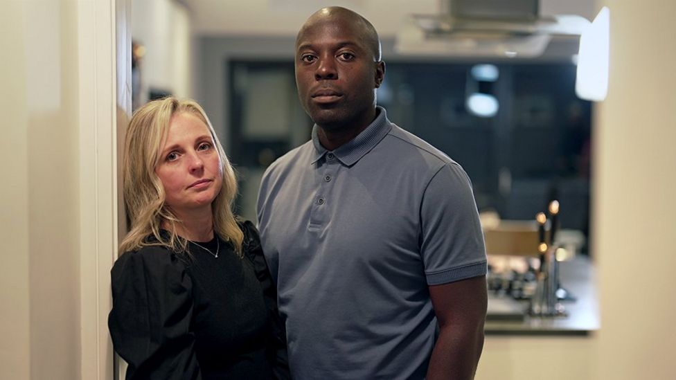 Parents of sudden-death children 'let down by NHS' - BBC News