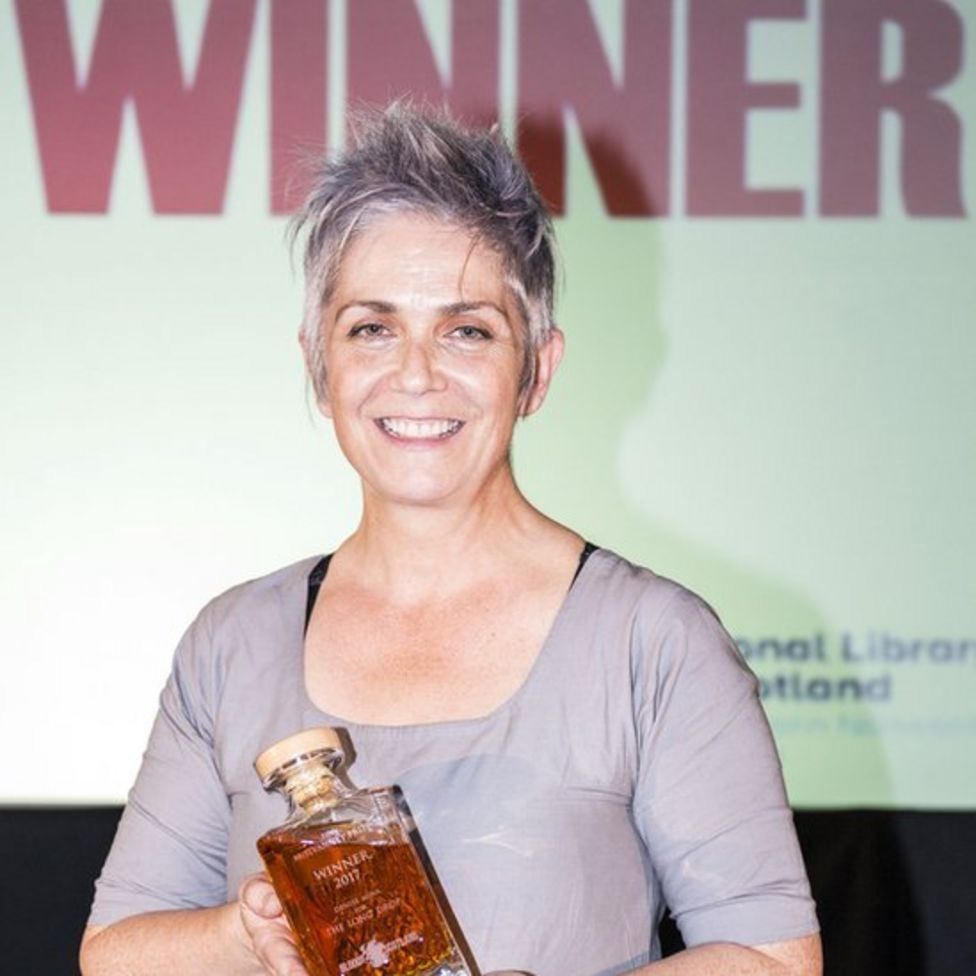 Denise Mina wins Scottish crime book of the year award - BBC News