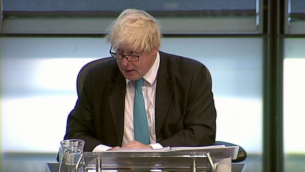 Boris Johnson criticises London police funding changes - BBC News