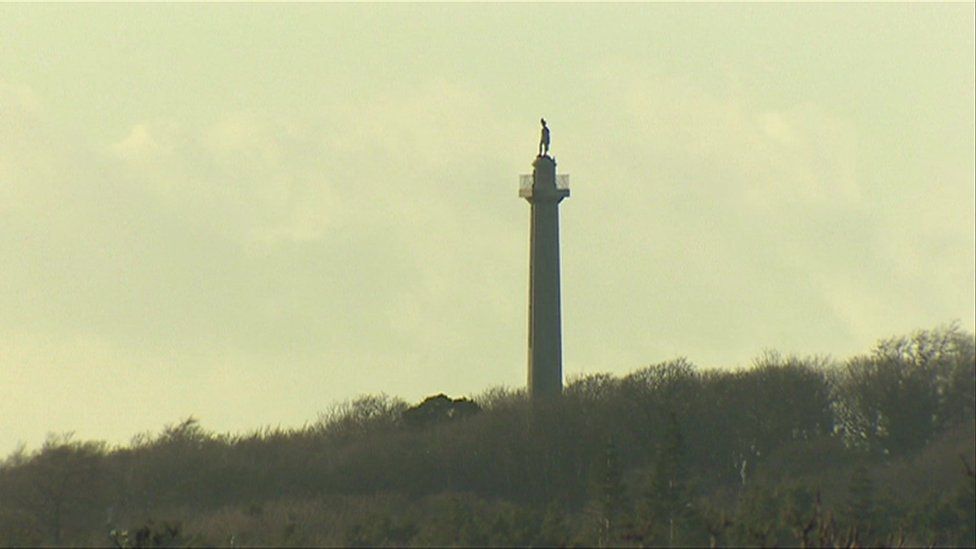 Tŵr Marcwis yn ailagor i'r cyhoedd wedi degawd ynghau - BBC Cymru Fyw