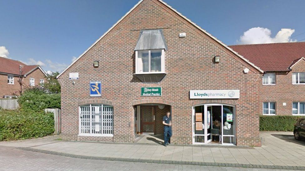 Swindon GP surgeries to go under new management - BBC News