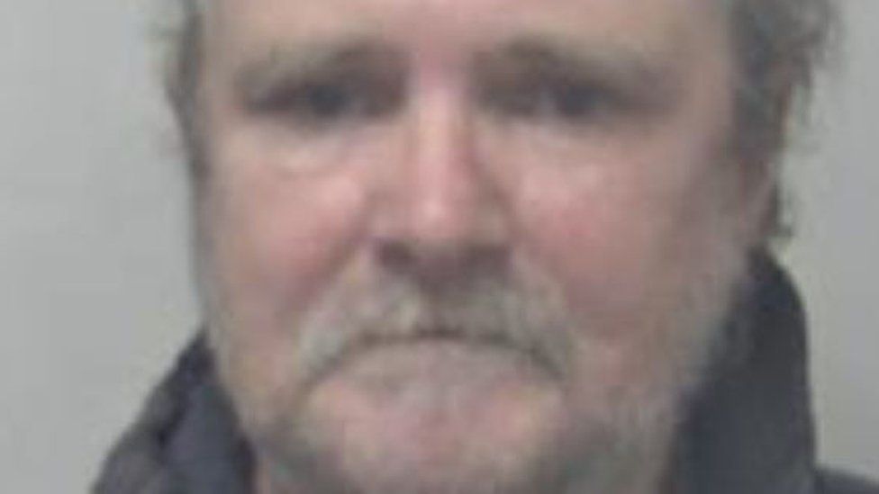 Margate hotel death: David Harris jailed for manslaughter - BBC News