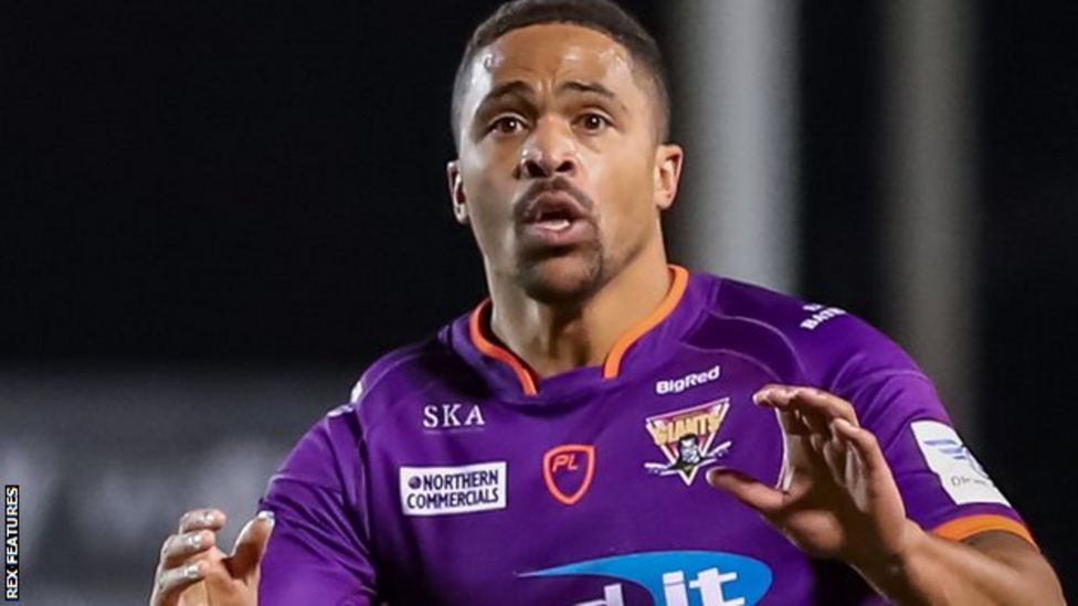 Jordan Turner: Castleford Tigers sign Huddersfield Giants centre - BBC ...