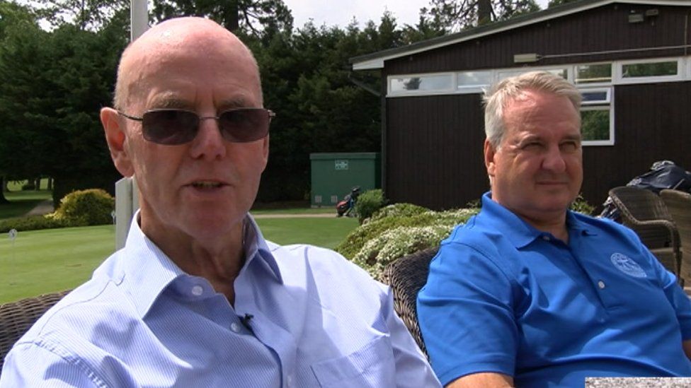 Round of golf at Hythe club leads to new kidney - BBC News