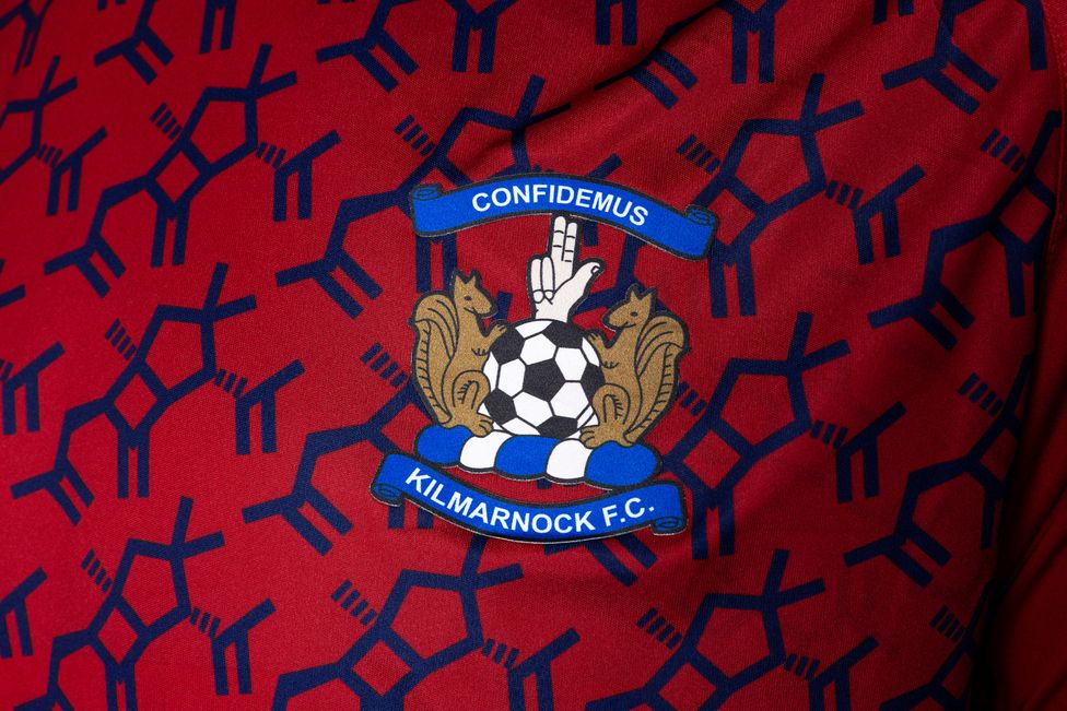Kilmarnock kit pays tribute to inventor of penicillin - BBC News