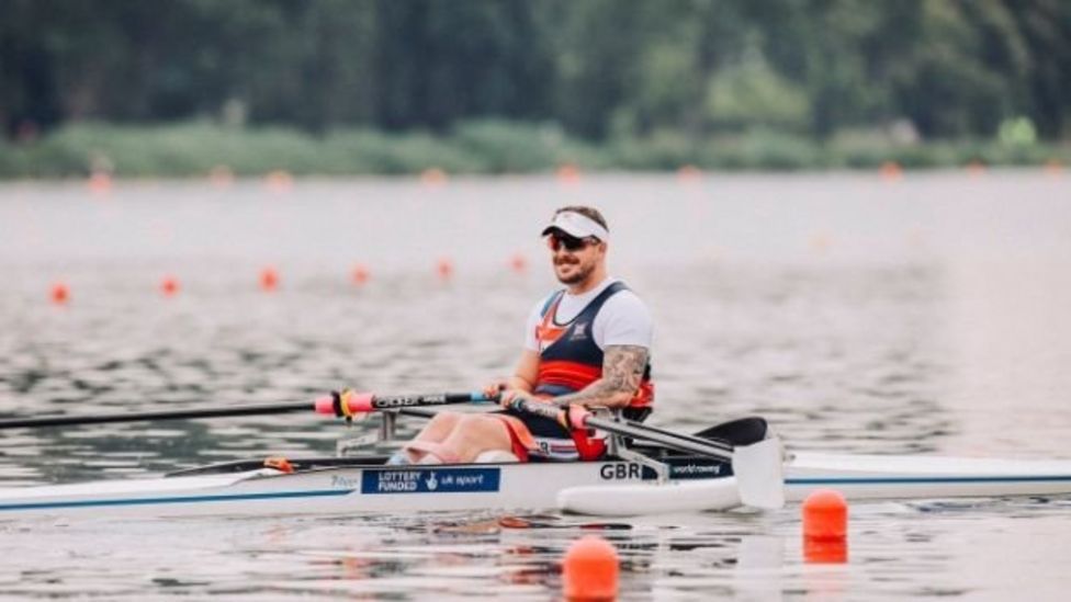 Benjamin Pritchard: Para-rower goes full-time for Paralympics - BBC Sport