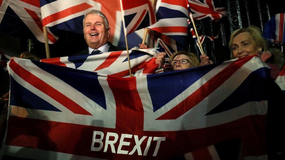 Brexit: How Northern Ireland marked leaving the EU in pictures - BBC News