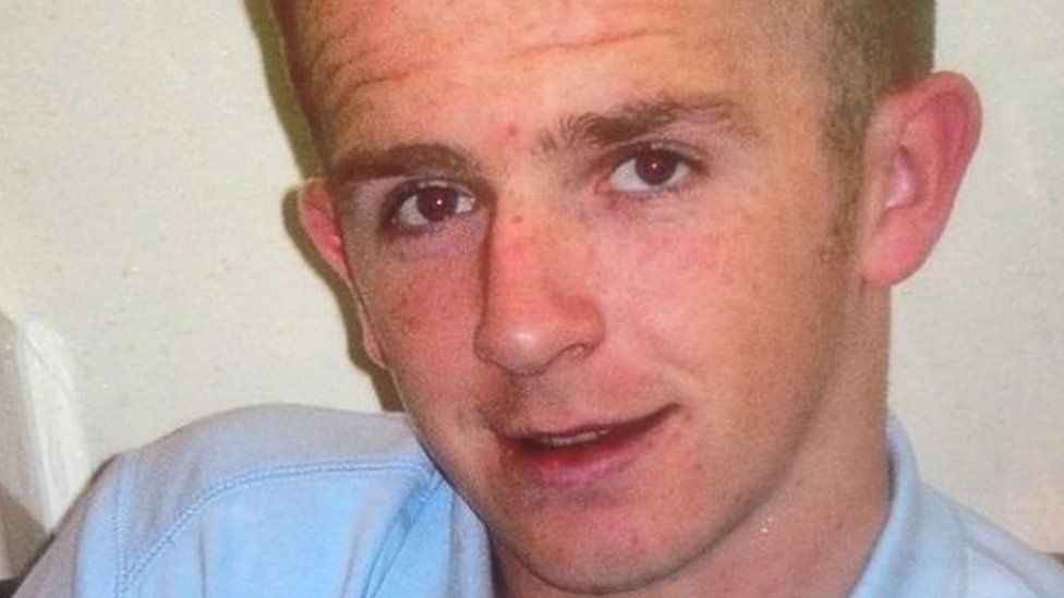 Edward Gibson: Woman cleared of weapons charges - BBC News