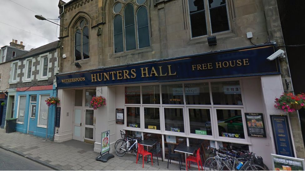Pub chain seeks stake in Galashiels butcher's shop - BBC News