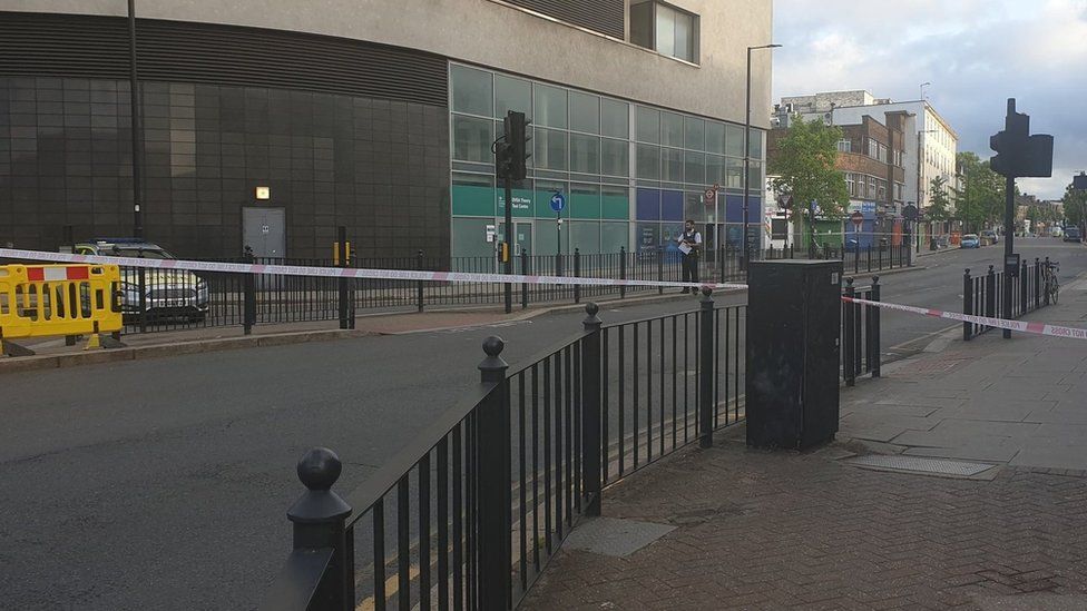 North Finchley: Man who was fatally stabbed in street fight named - BBC ...