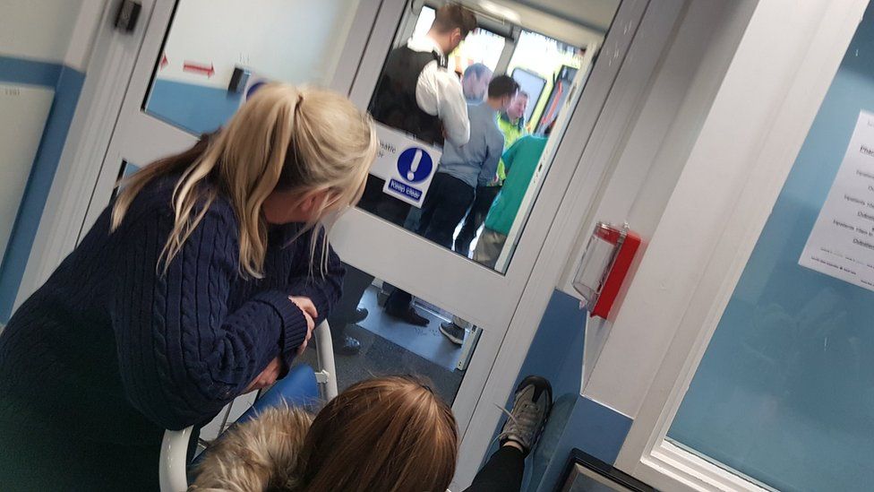 Barnet hospital A&E unit closed amid 'substance' fear - BBC News