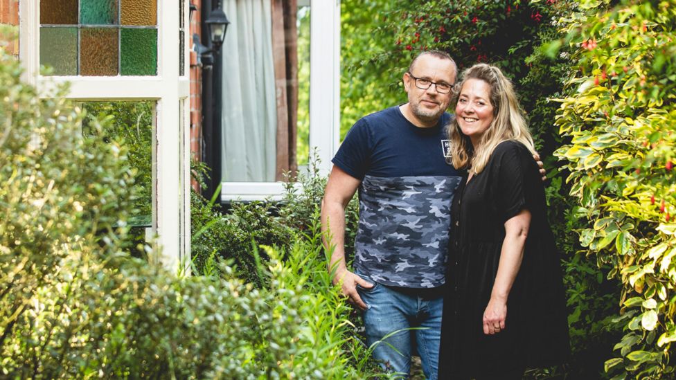 Zoomtown-on-Sea? The lure of a new life on the coast - BBC News