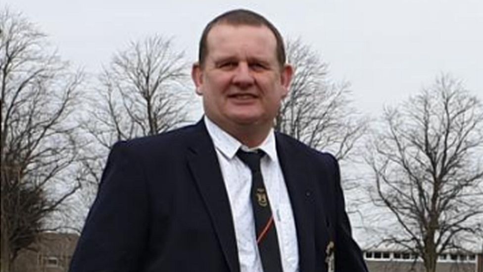 Cannop Ponds dams must be taken down, says Forestry England - BBC News