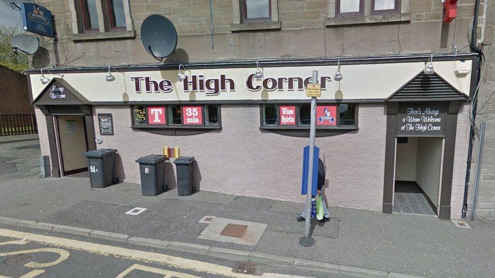 Ex-Dundee FC owner Jimmy Marr cleared of assault - BBC News