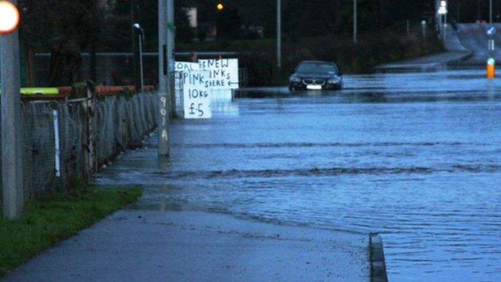 Flooding: Upper Lough Erne water level rises by two inches in 24 hours ...