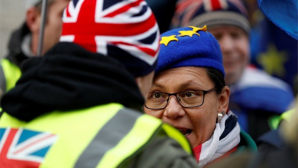 Brexit: PM cannot 'ignore' soft Brexit MPs, says minister - BBC News