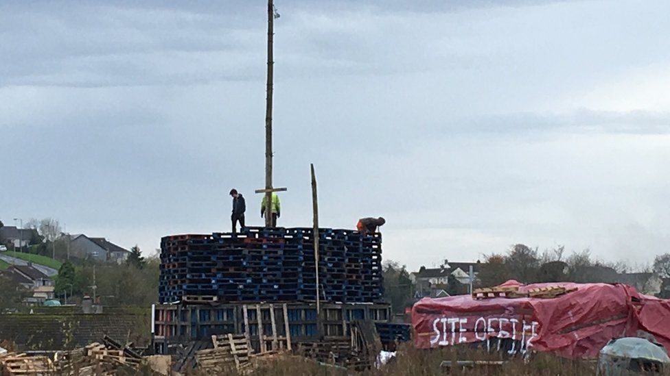 Enniskillen's last Halloween bonfire builders - BBC News