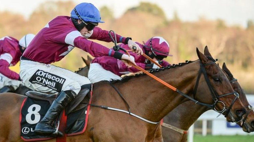 Grand National - Will the luck of the Irish prevail? - BBC News
