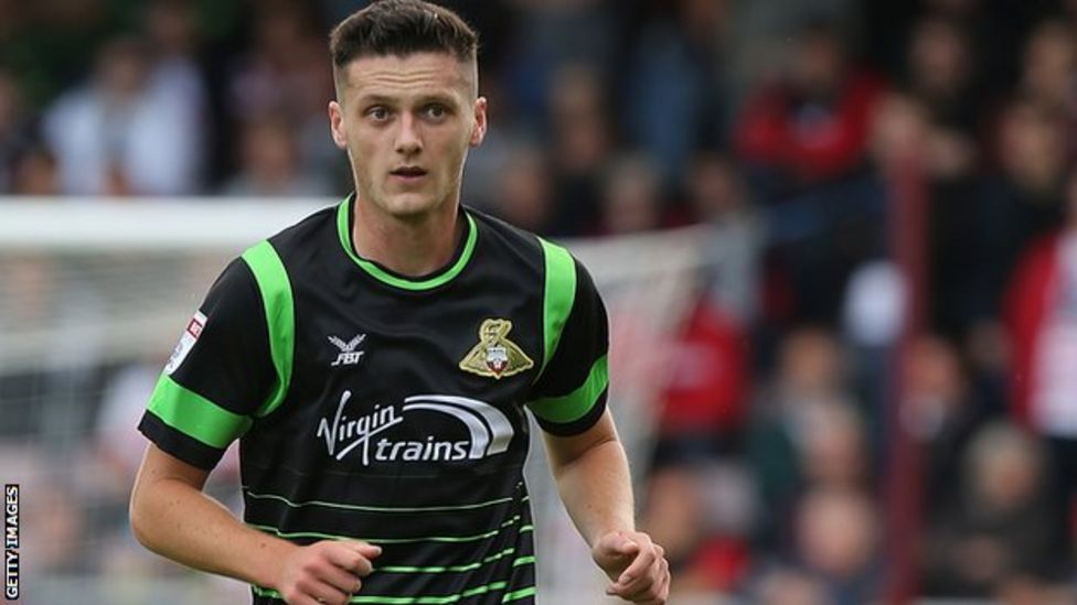 AFC Wimbledon: Tyler Garratt and Rod McDonald agree deals at League One ...