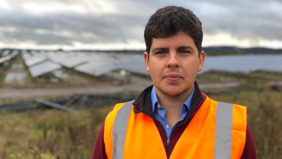 Cynlluniau i greu Caerdydd yn garbon niwtral erbyn 2030 - BBC Cymru Fyw