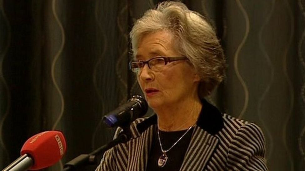 Peter Robinson: Politicians and key figures react to his resignation ...