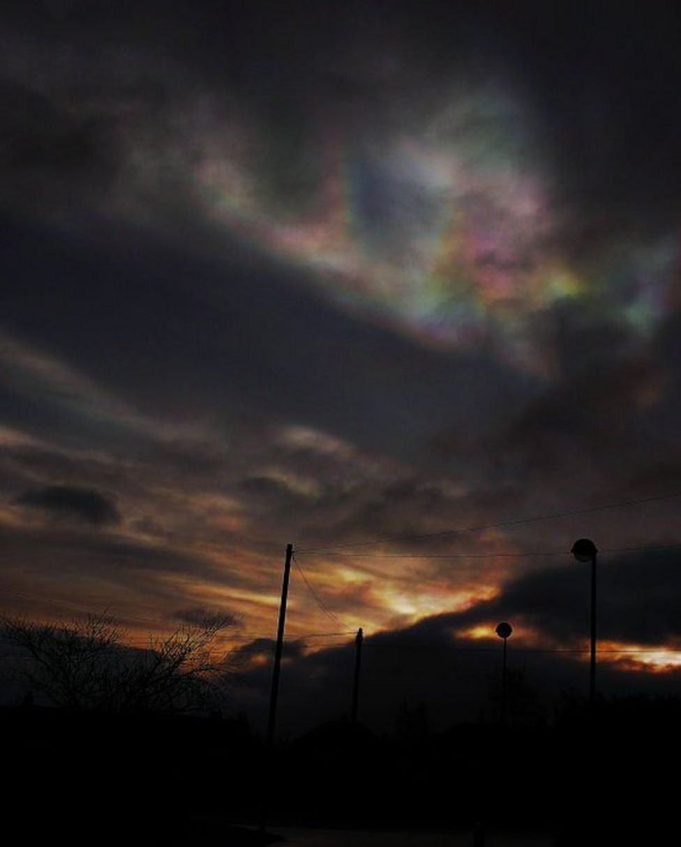 Nacreous clouds: Your photos - BBC News