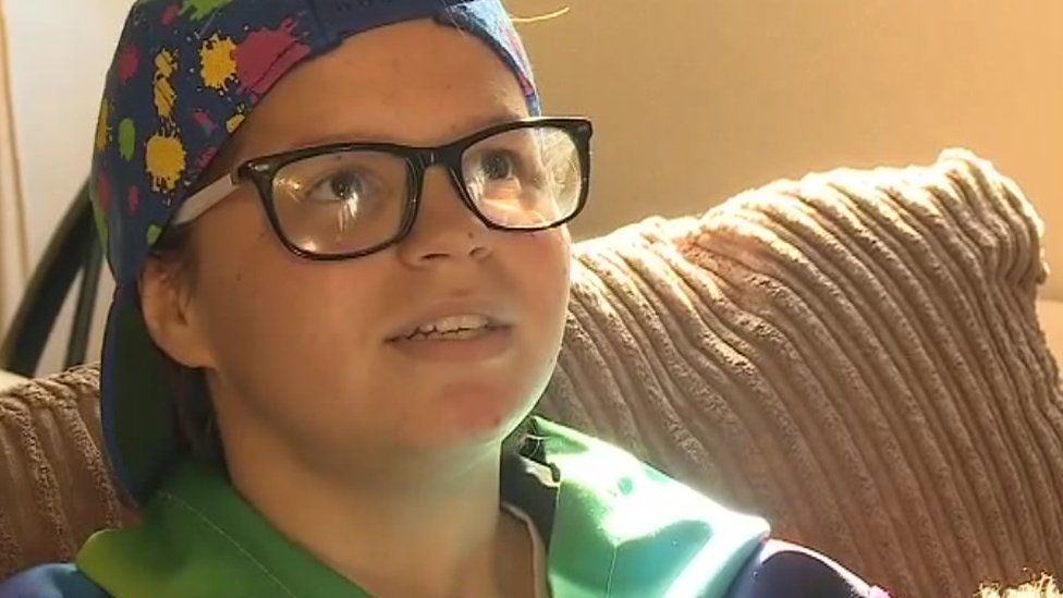 Tavis Spencer-Aitkens: Youth centre opens to honour stab victim - BBC News