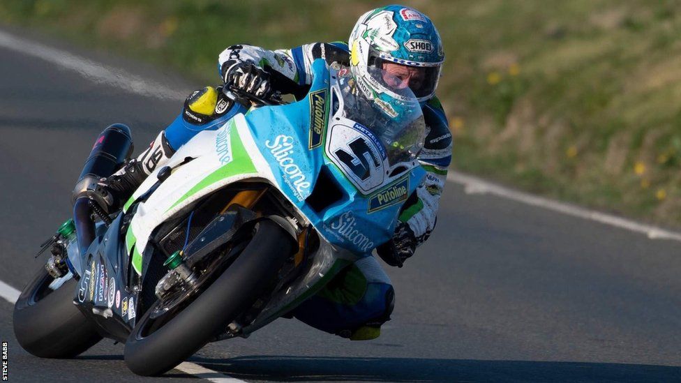 Isle of Man TT: Dean Harrison fastest in first Superbike practice - BBC ...