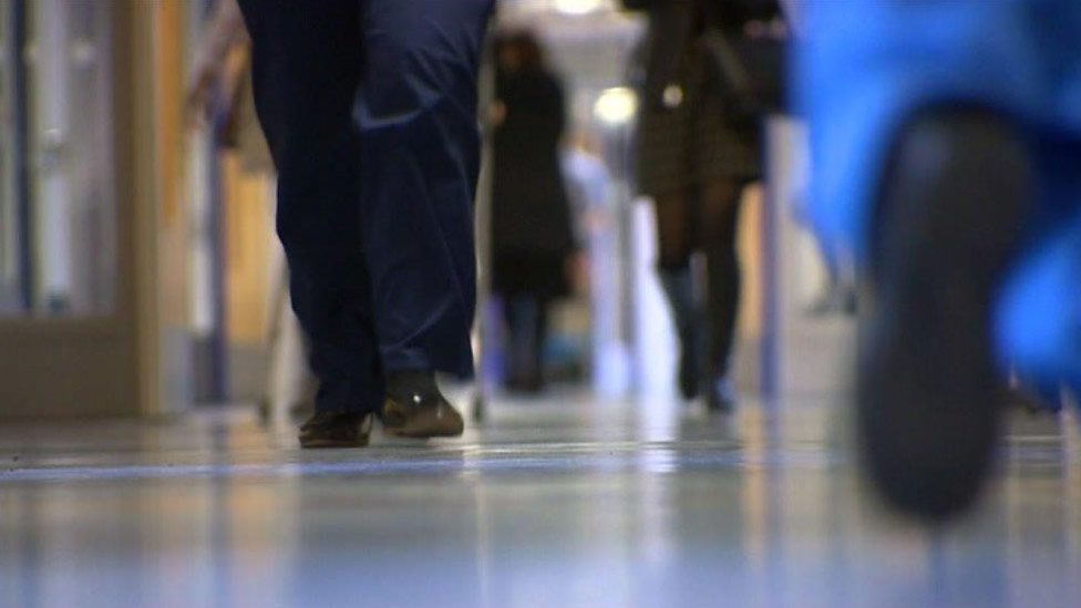 'Exceptional' NHS Wales winter pressure days - BBC News