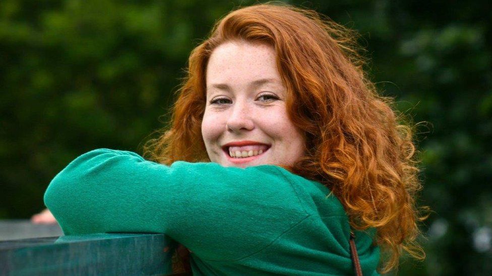 Rugby player Lily Partridge died after opponent's knee hit head - BBC News