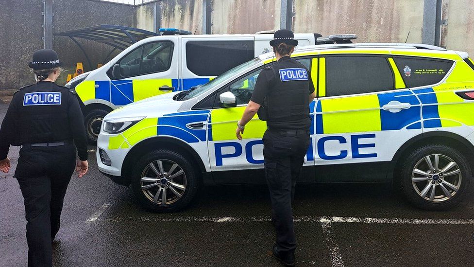 Launceston police step up patrols against vandals - BBC News