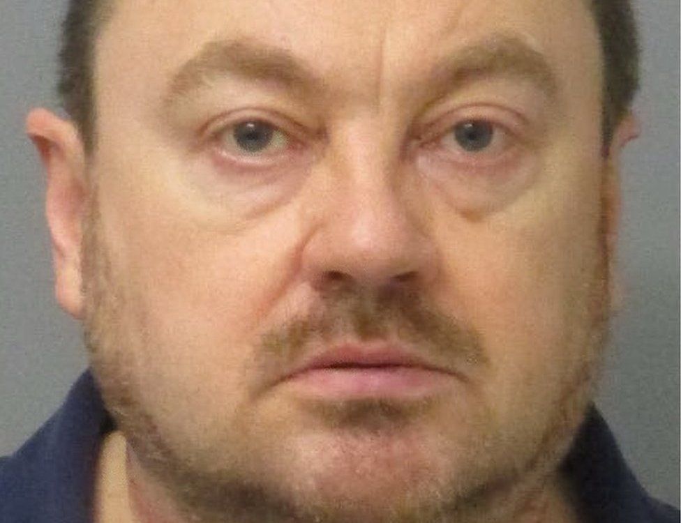 Paul Sherratt jailed for wife Jane Sherratt's 'unprovoked' murder - BBC News