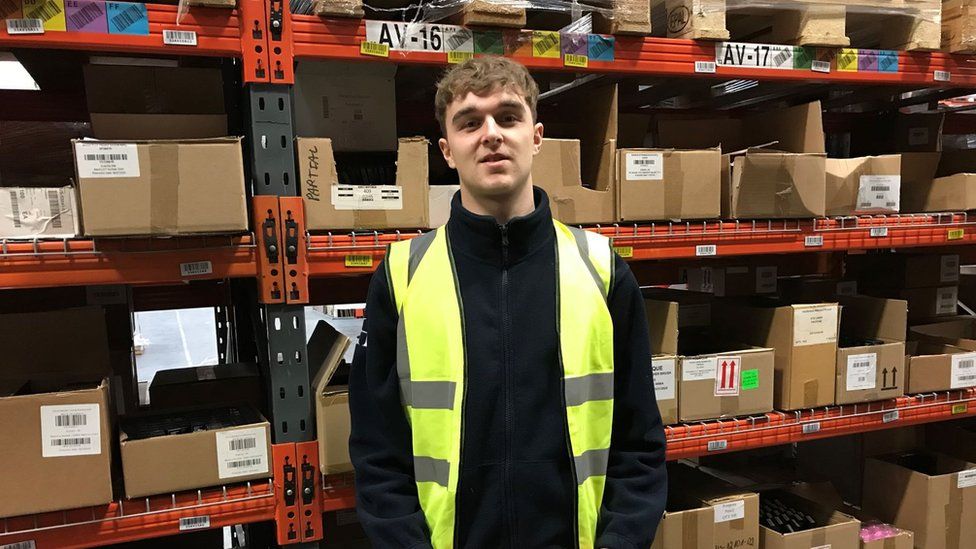 Logistics: 'Finding warehouse staff a significant challenge' - BBC News