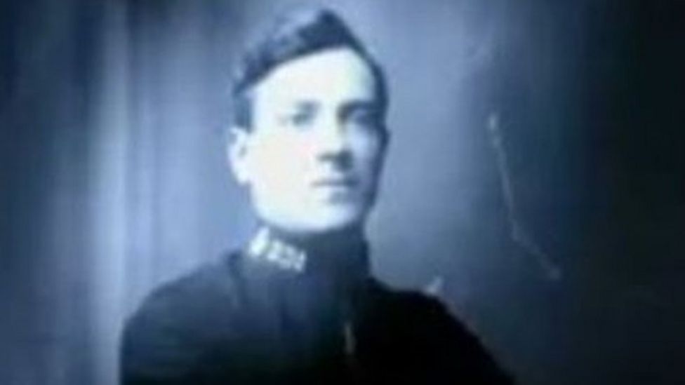 Family to tell first penicillin patient's story at conference - BBC News