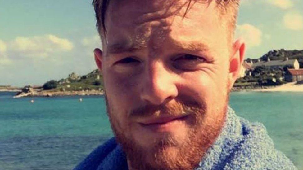 Josh Clayton death on Tresco 'not murder' say police - BBC News