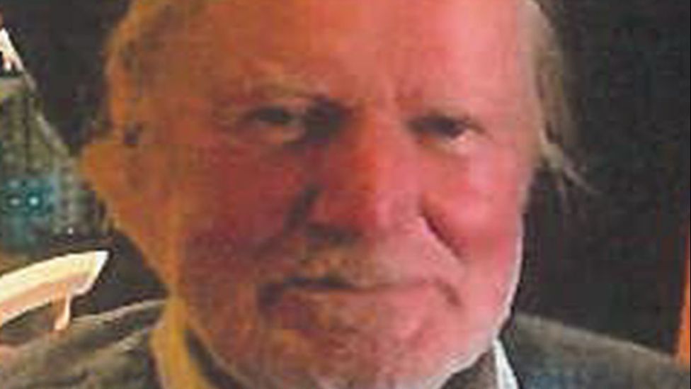 Michael Kerr murder: £10,000 reward offered for information - BBC News