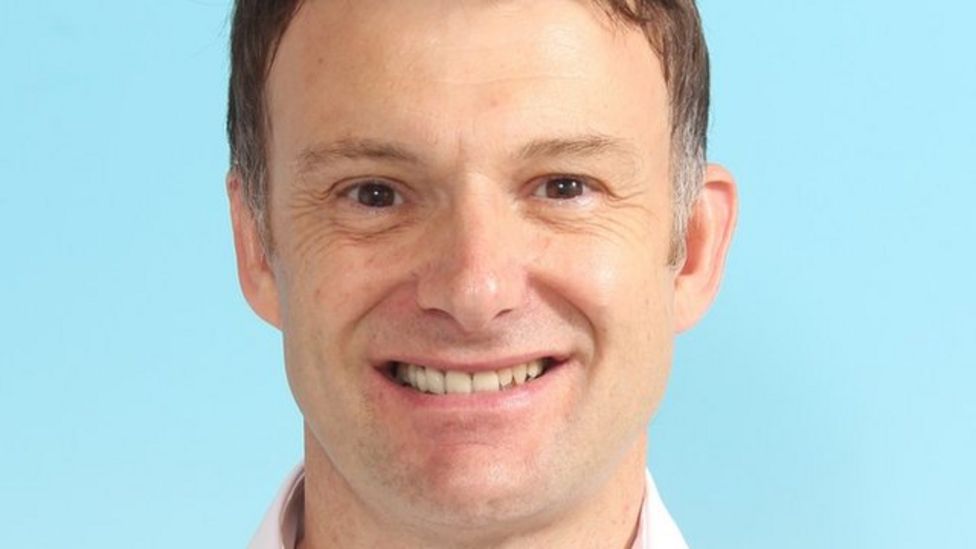 Stephen Howe's mission from Japan: Is that a 'jearse' or a 'dow'? - BBC ...