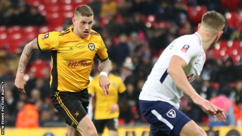 Newport County defender Scot Bennett signs new two-year deal - BBC Sport