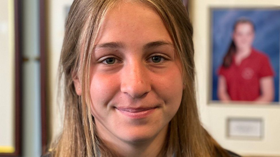 Ystyried gwahardd diodydd egni i blant o dan 16 - BBC Cymru Fyw