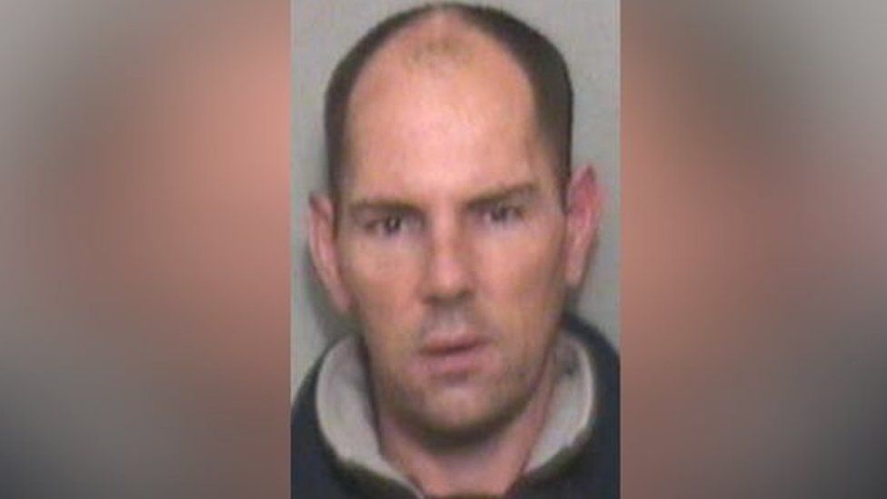 Clacton murder: Couple beat man to death and set fire to flat - BBC News