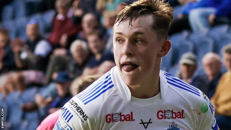 Jack Broadbent: Leeds Rhinos outside back faces 12-week ankle injury ...